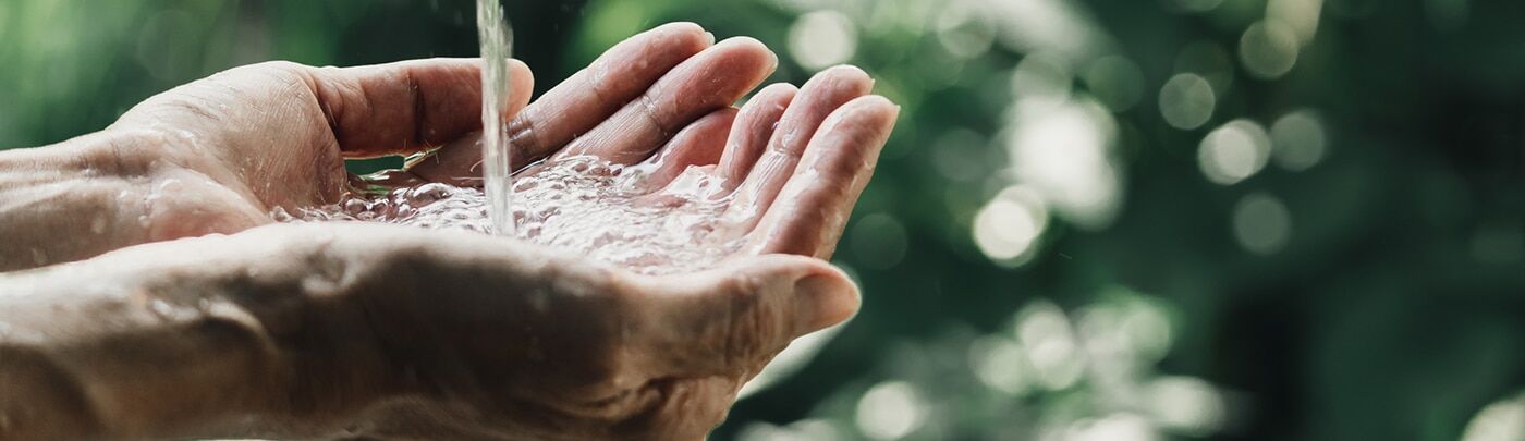 Wasserarten: Trinkwasser, Grund- & Mineralwasser